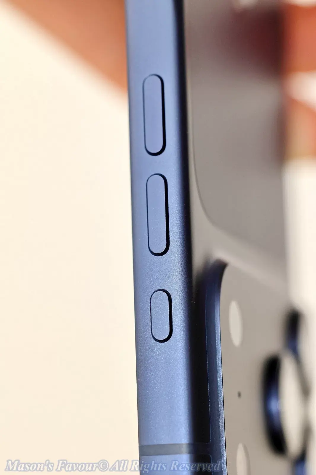 iPhone 17 Pro 藏藍，開箱 - 一體成形鋁合金外殼，史上最強相機模組 - 每森生活樂趣 - Mason's Favour
